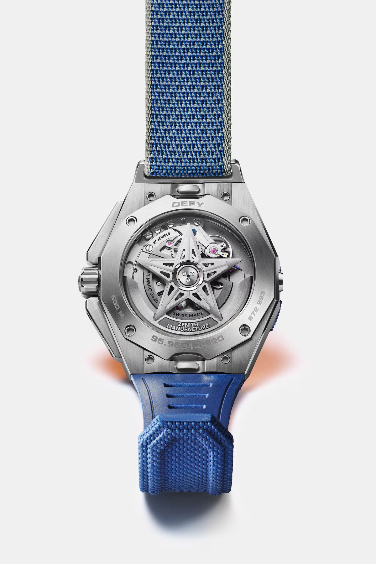 Zenith Defy Extreme Diver, Back to Extreme Depths with 600 Meters Water ...